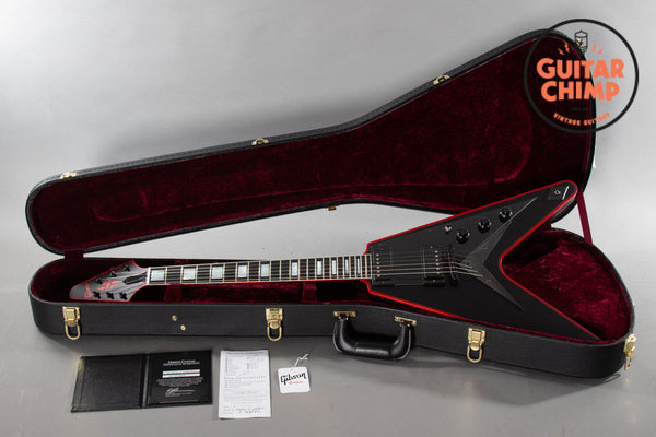 2017 Gibson Custom Shop Flying V Custom Satin Red Widow | Guitar Chimp